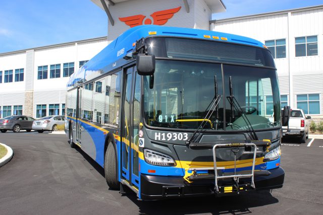 TransLink's four battery-electric buses are here! - The Buzzer blog