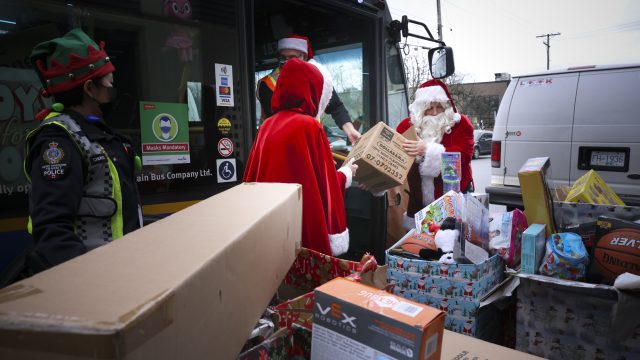 TransLink donates over 2,500 toys just in time for the holidays - The ...