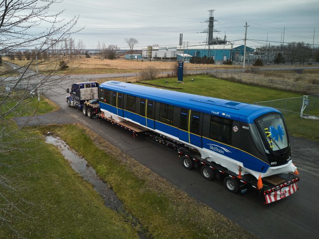 TransLink's first Mark V SkyTrain is on the move - The Buzzer blog